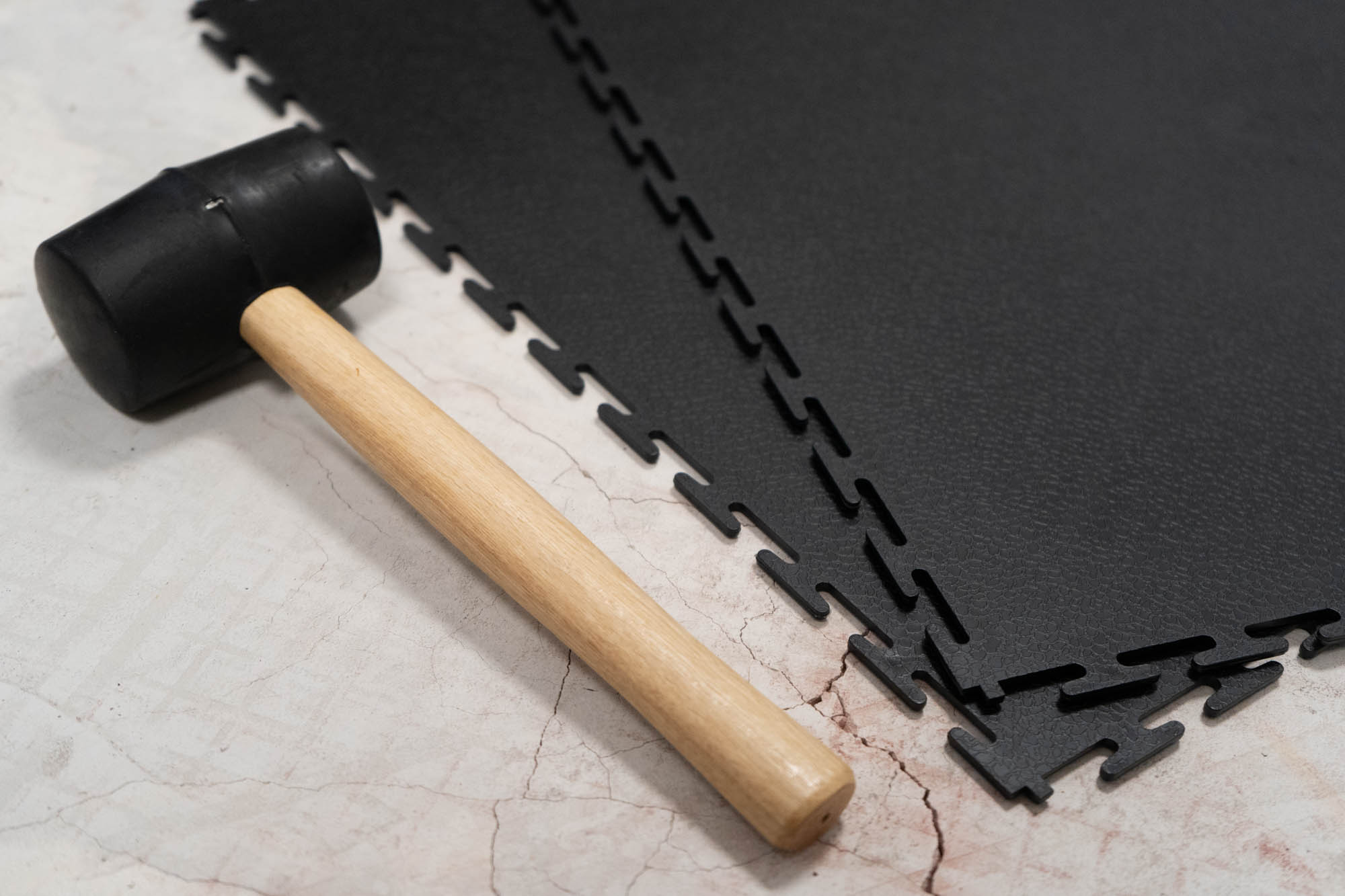 R500 - 100% Recycled PVC Interlocking Floor Tile - Ecotile Flooring